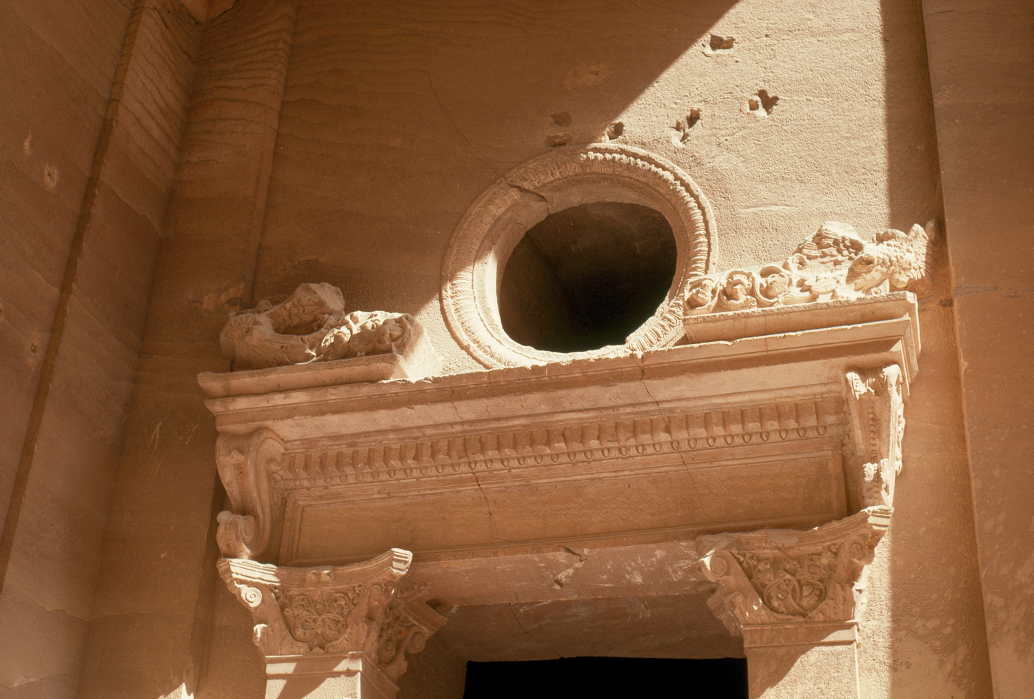 Khaznat al-Fir'awn at Petra