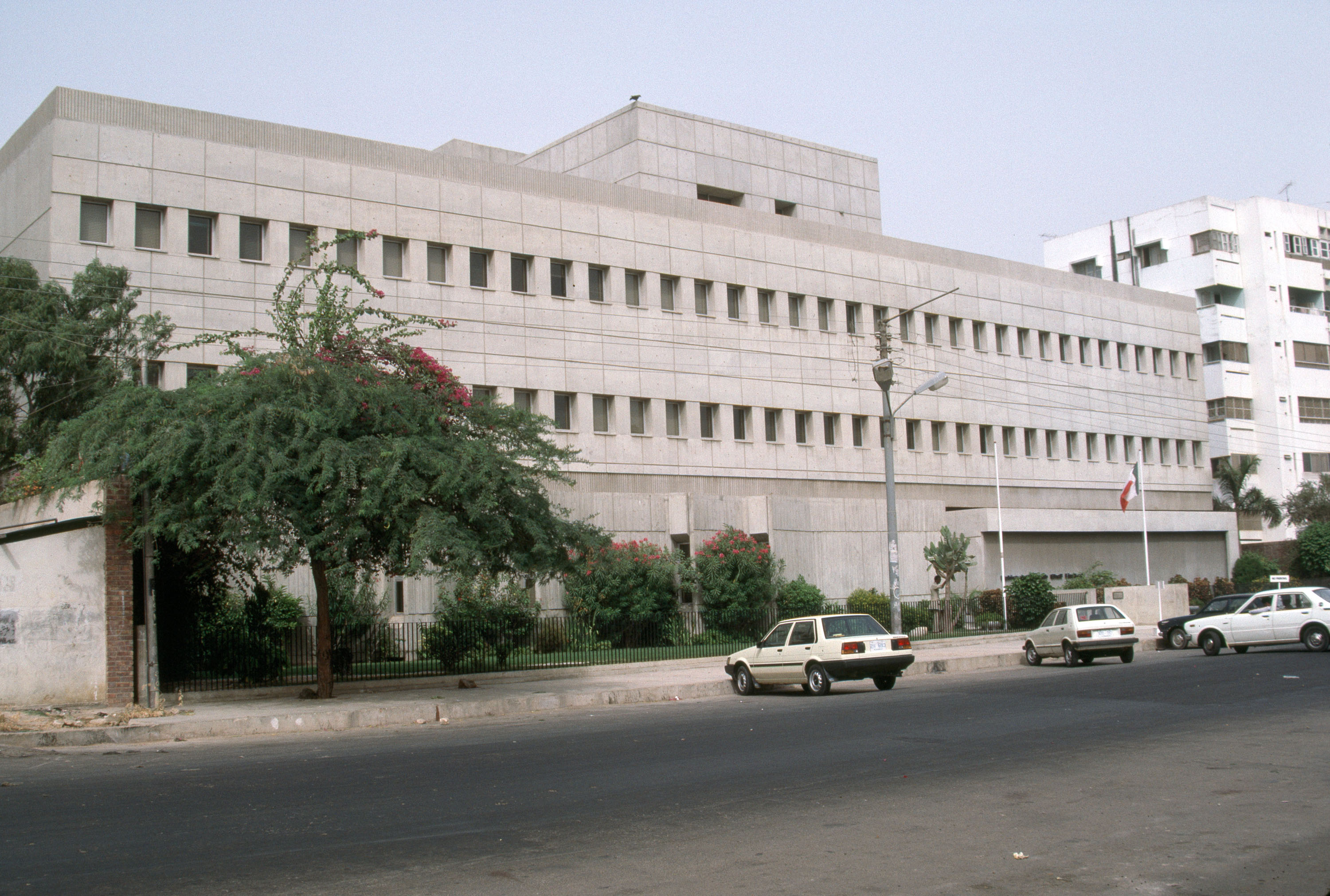 Burmah-Shell Oil Company Offices : MIT Libraries